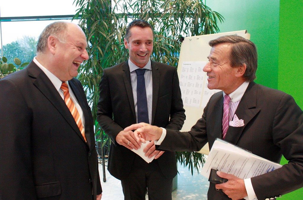 NUV – 10 Jahre nach Gründung stärkstes Sprachrohr der Wirtschaft : 15. ...